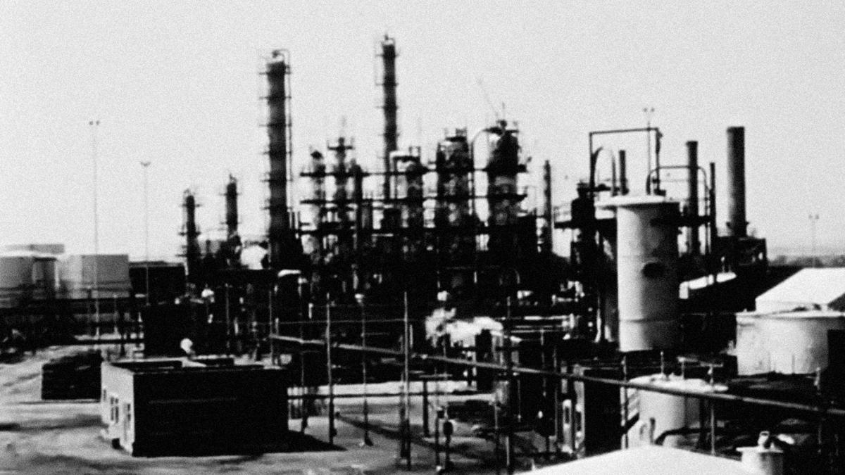 The Story of Oil by - NFB