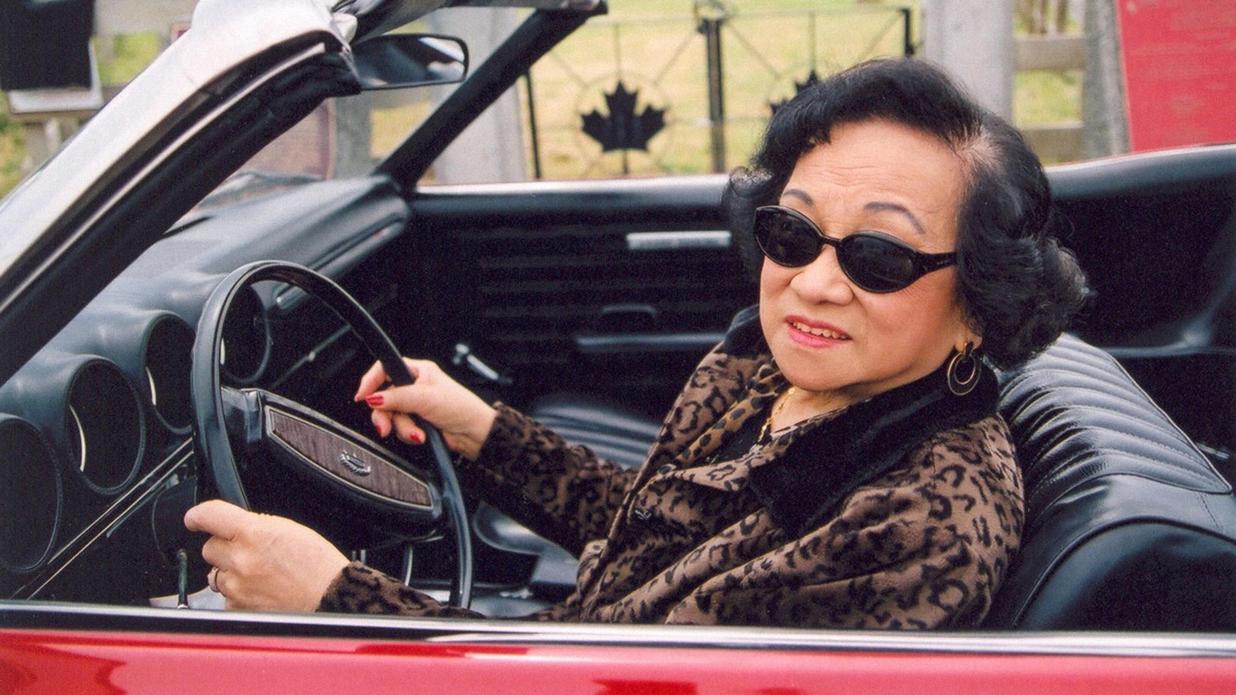 In the Shadow of Gold Mountain - NFB