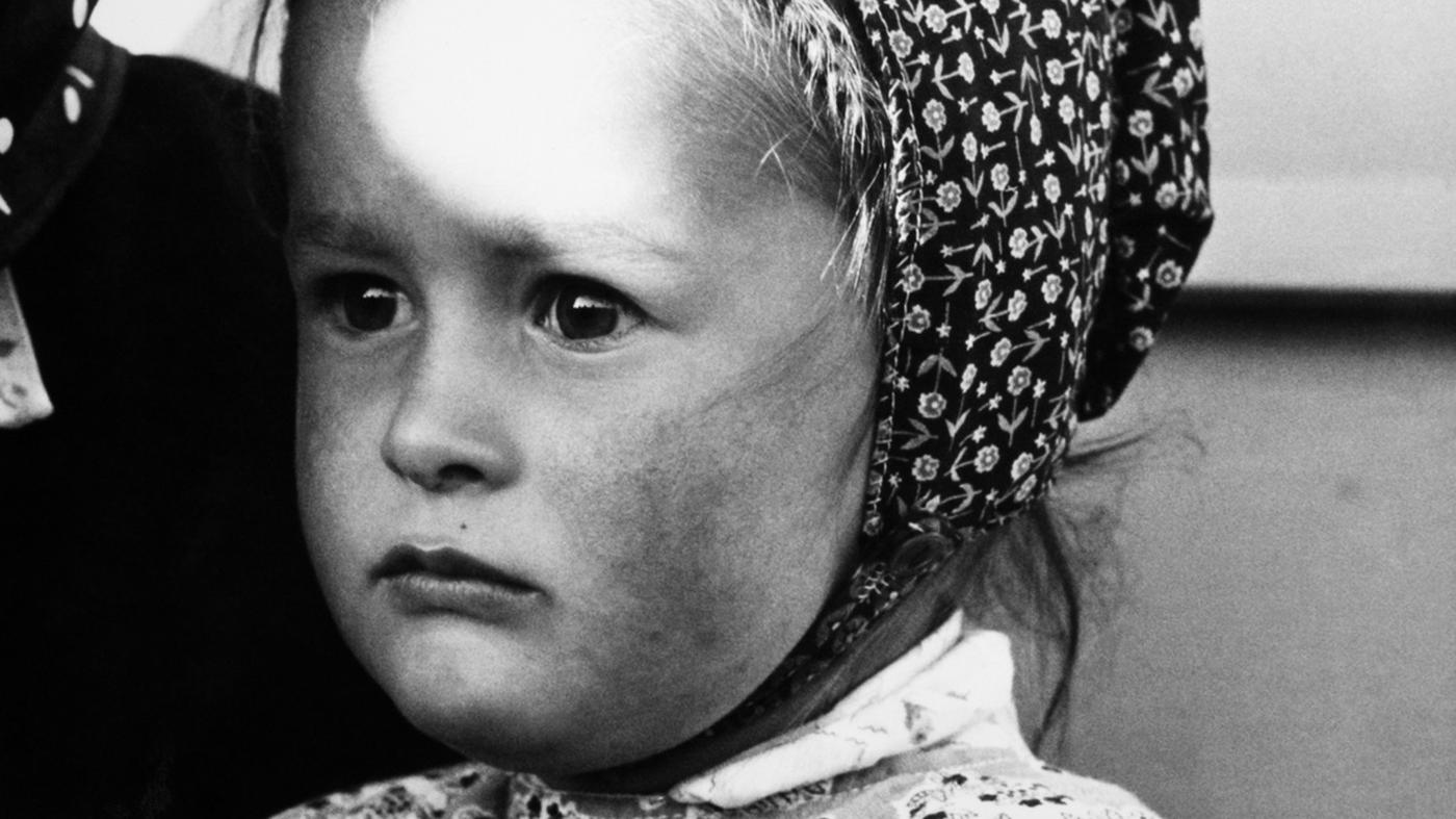 The Hutterites by Colin Low - NFB