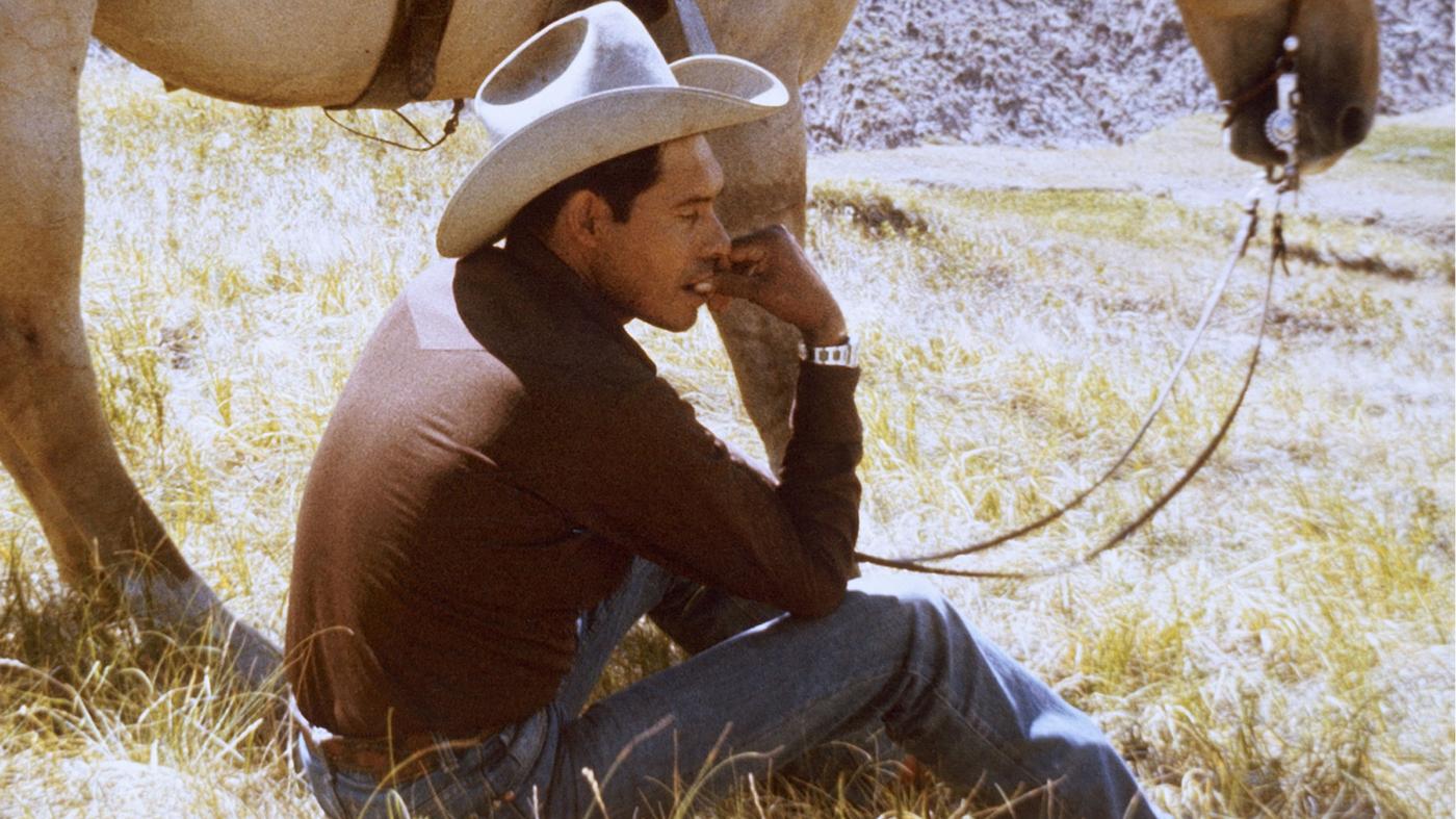 Standing Alone (English Version) by Colin Low - NFB