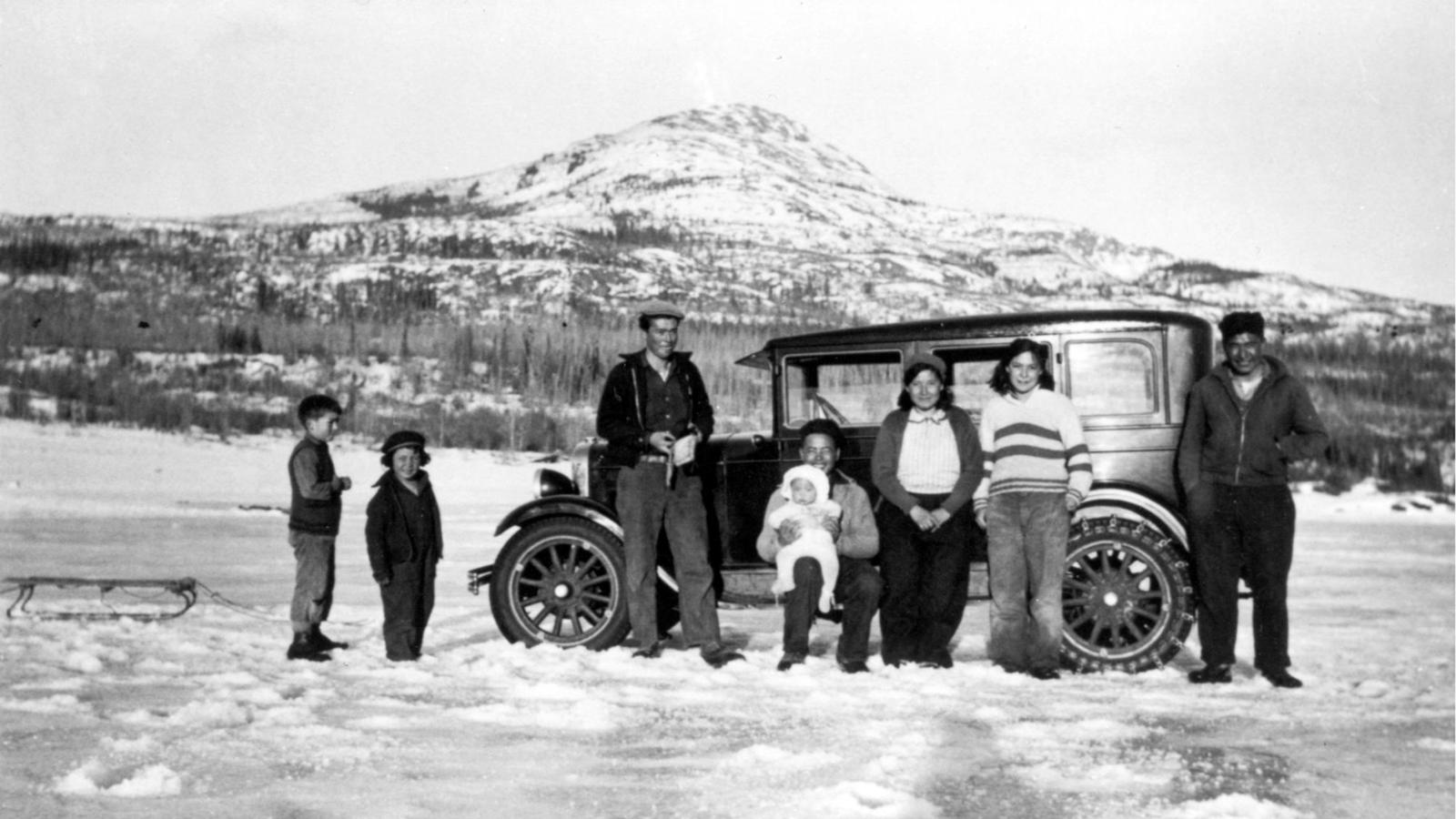 Picturing a People: George Johnston, Tlingit Photographer - Collection ONF